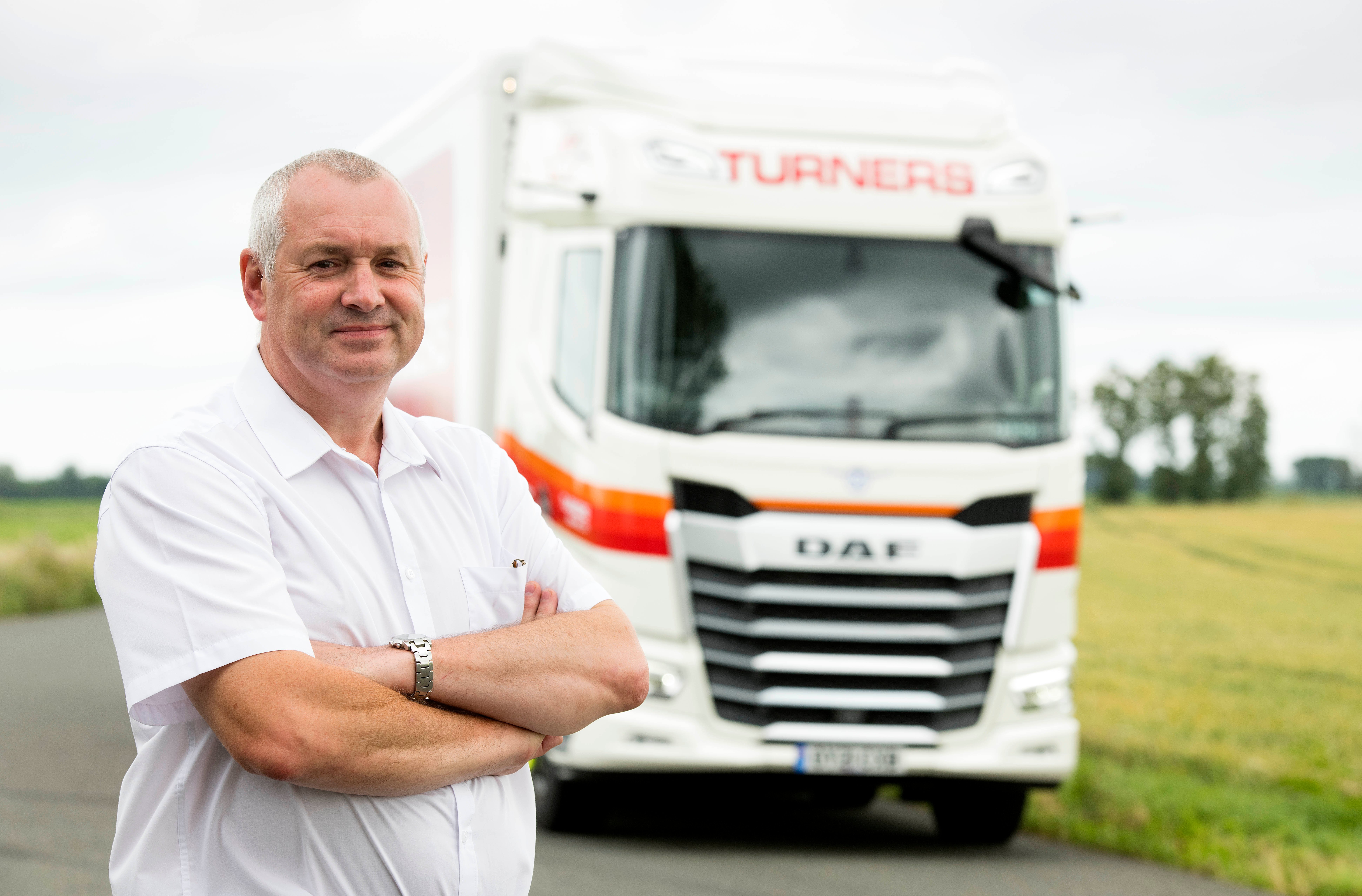 Turners tops 1,000 DAF three-axle ‘FTP’ tractor unit deliveries